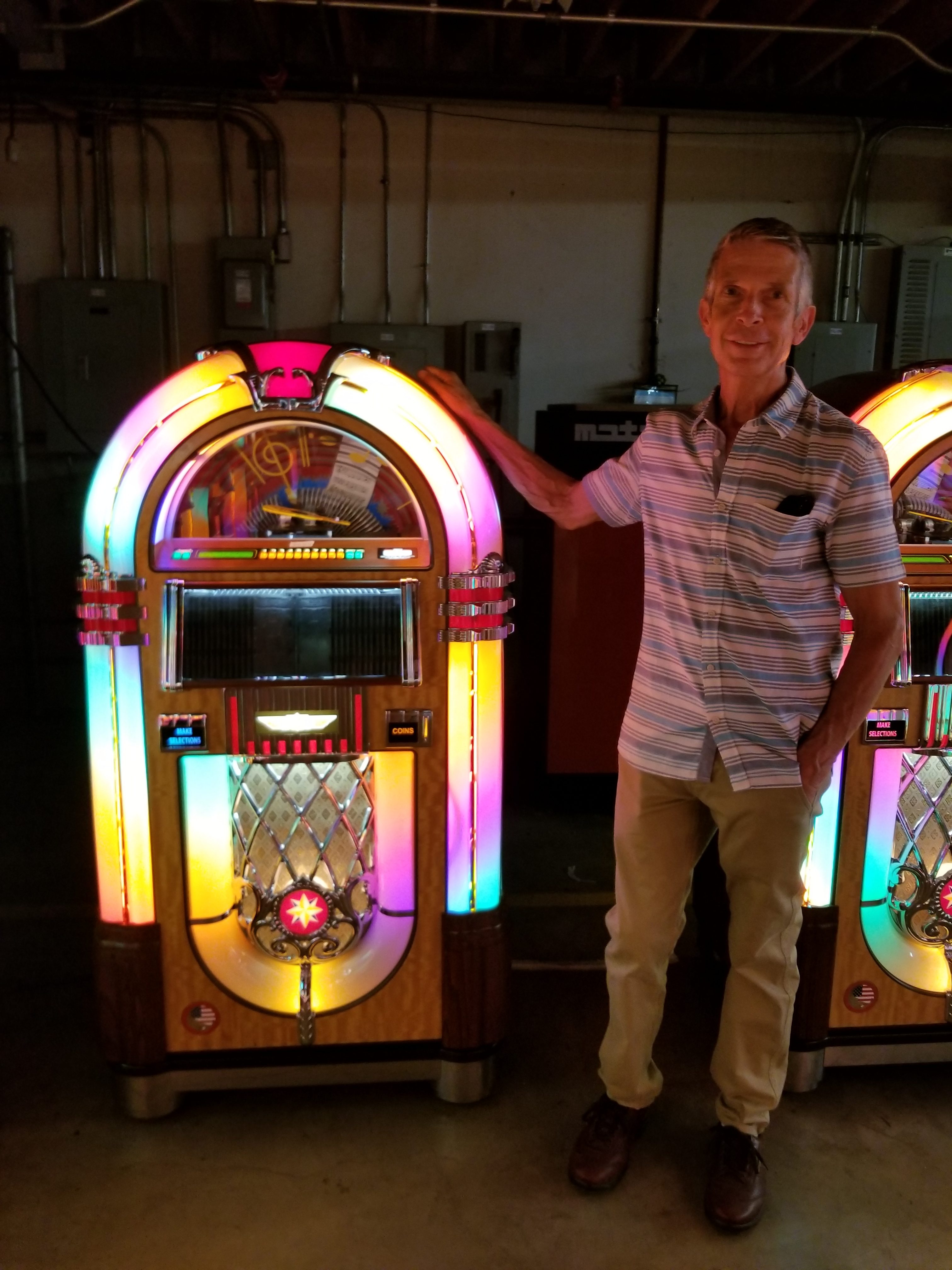 Jim Ayres and Juke Box | Lincoln and Continental Owner's Club - Western ...