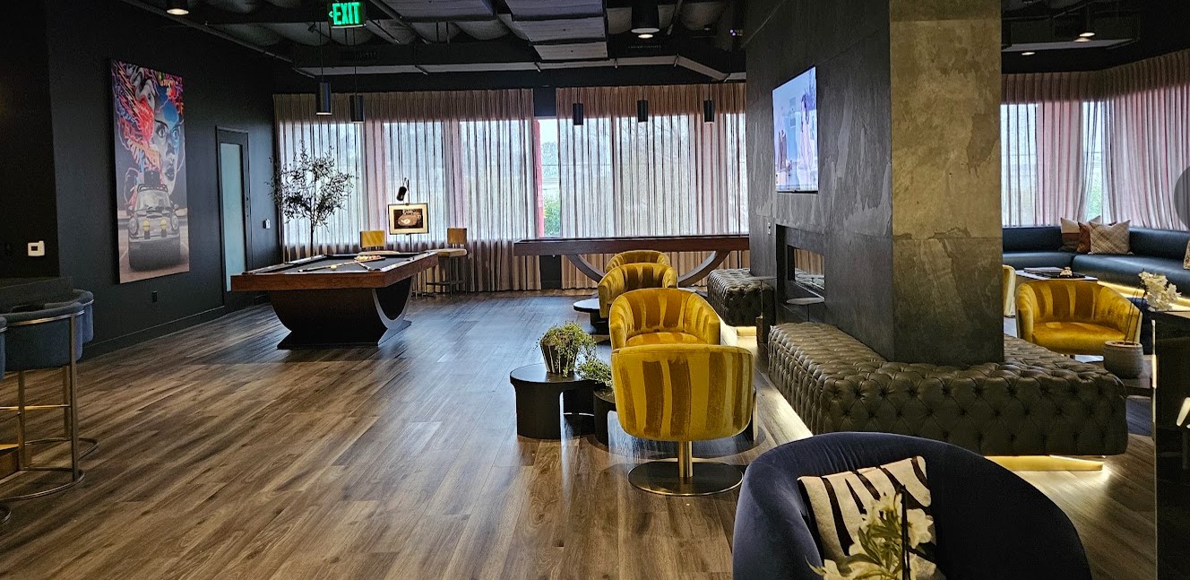 Lounge overview | Lincoln and Continental Owner's Club - Western Region