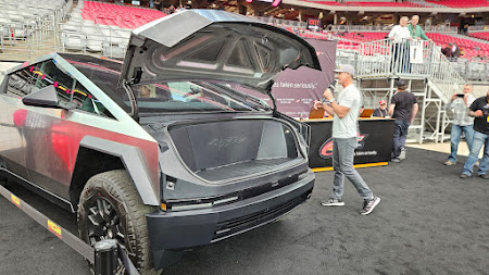 Cybertrunk | Lincoln and Continental Owner's Club - Western Region